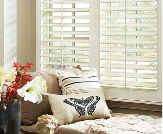 How do hidden tilt bar shutter louvers move? – Blindsgalore